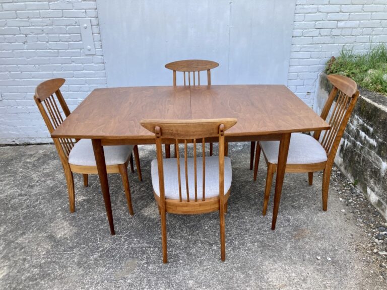 Vintage, Mid Century Modern Broyhill Sculptra Walnut Dining Set, 1 Leaf ...